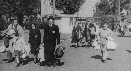 Artefact from World War II Jewish hideout goes on display in Amsterdam ...