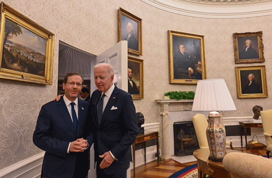 Presidents meet in the White House – J-Wire