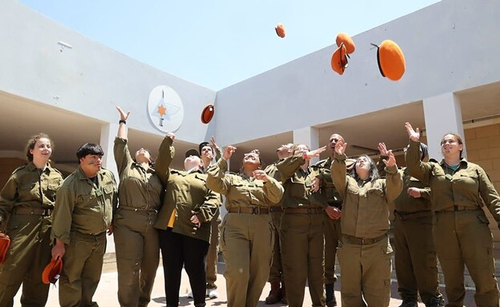 Soldiers with disabilities earn special berets – J-Wire