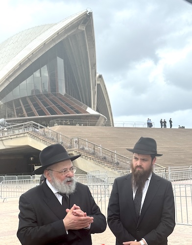 Sydney Opera House memorial showcases resilience after loss – J-Wire