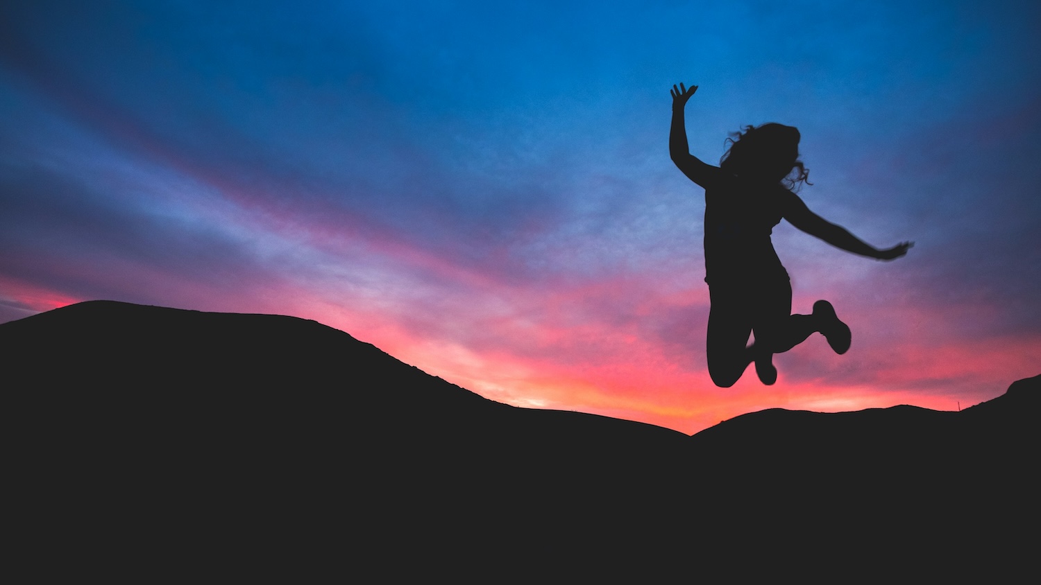 Could Staying Single Be the Secret to Happiness? – J-Wire